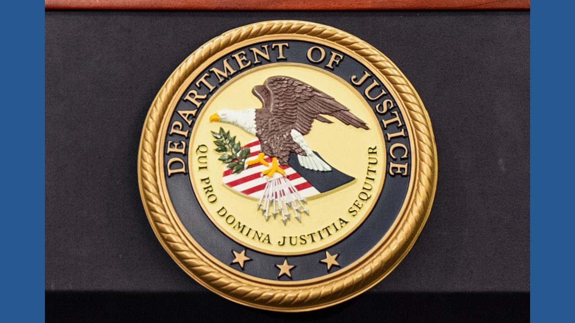 Neo-Nazi leader admits plot to give poisoned candy to Jewish kids in ...