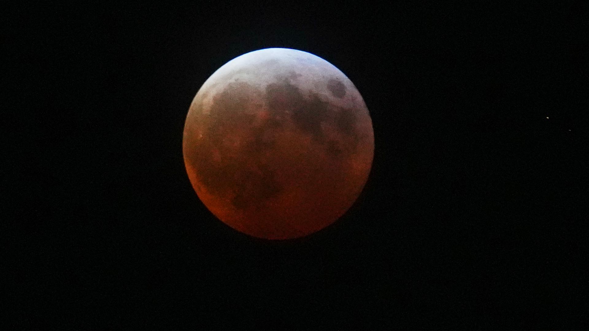 Lunar eclipse: When is the next 'blood moon?' | wtol.com