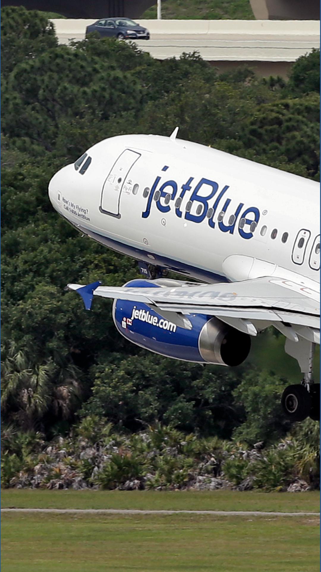 JetBlue raises checked bag fees as fuel prices soar | wtol.com