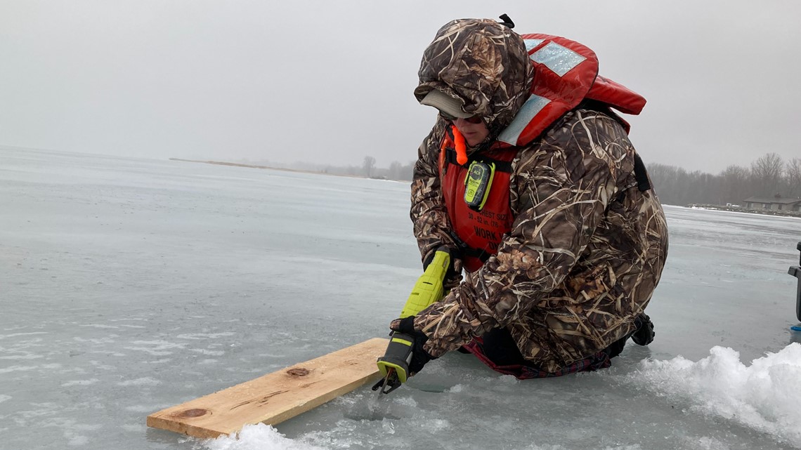 Scientists take rare look under Great Lakes' frozen surfaces | wtol.com