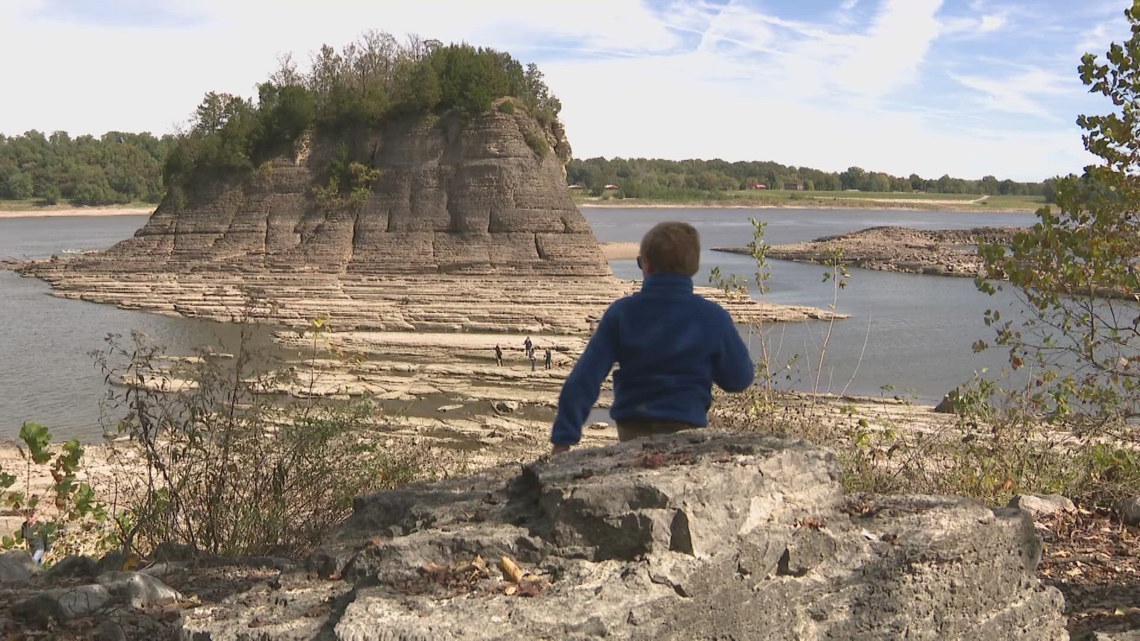 Mississippi River's Tower Rock walkable for the 3rd year in a row ...