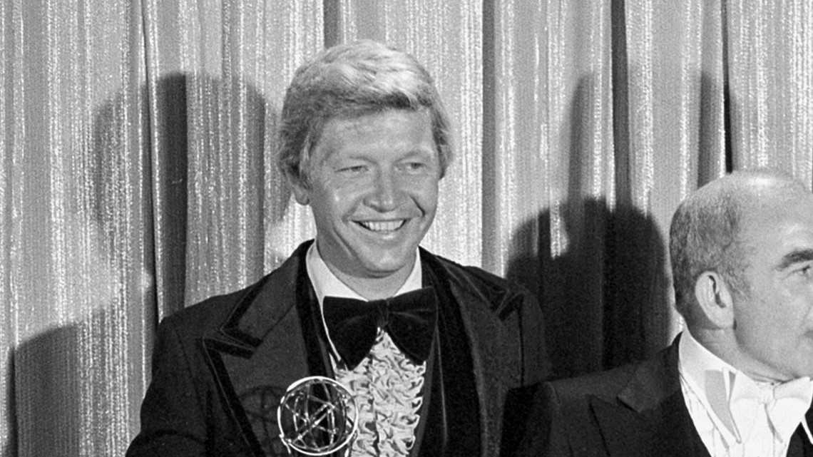 William Blinn, a screenwriter for 'Roots', 'Brian's Song' dies | wtol.com