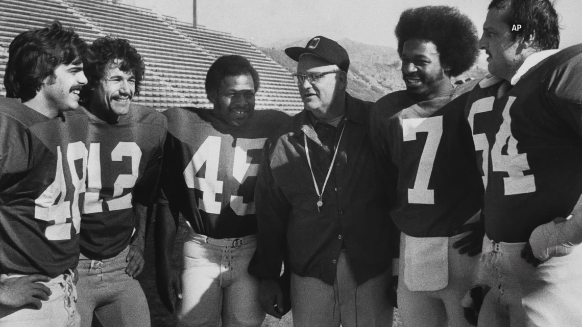Black History Month: Buckeye football players who broke barriers | wtol.com