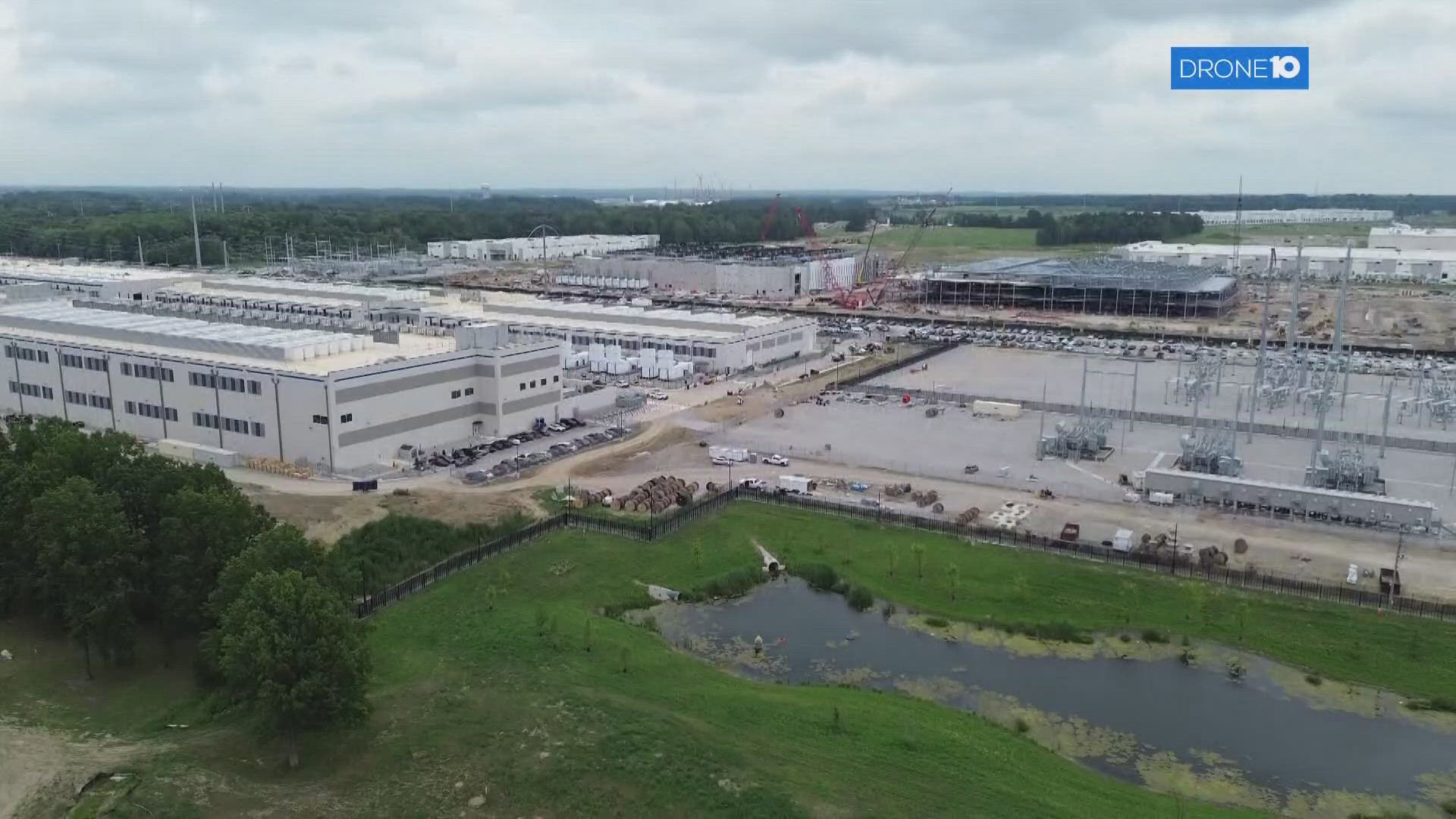 Data centers spark growth amid power and water concerns | wtol.com