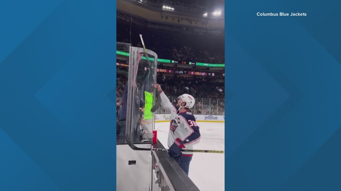 Blue Jackets' Boone Jenner signs hockey stick for Ohio boy | wtol.com