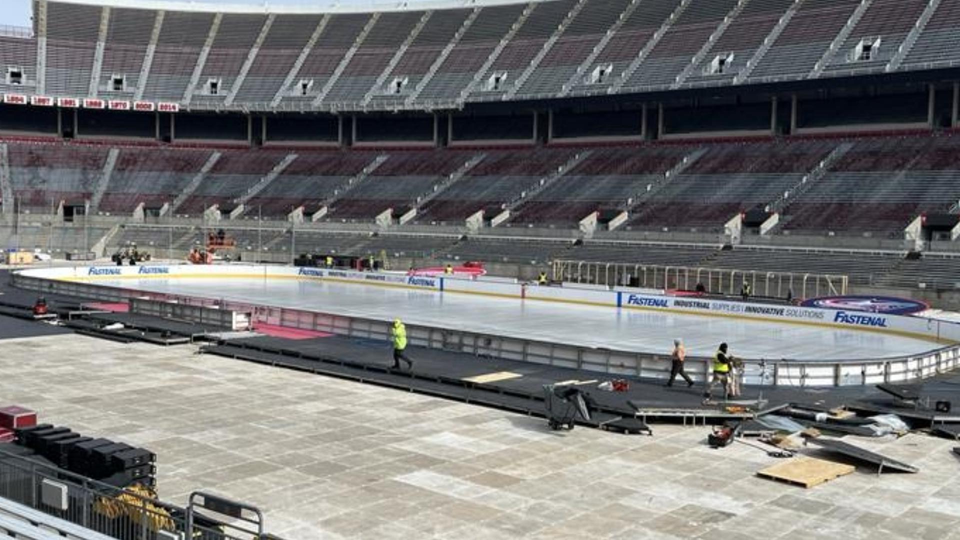 Ice rink getting prepared for NHL Stadium Series | wtol.com