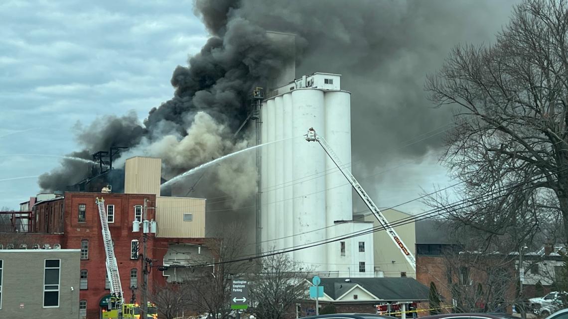 Star of the West mill, Kent's oldest building, catches fire | wtol.com