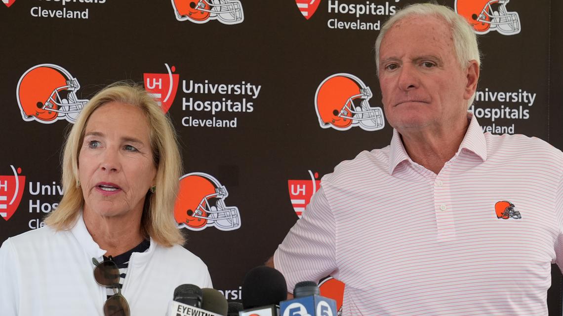 Jimmy and Dee Haslam among largest donors against Ohio Issue 1 | wtol.com