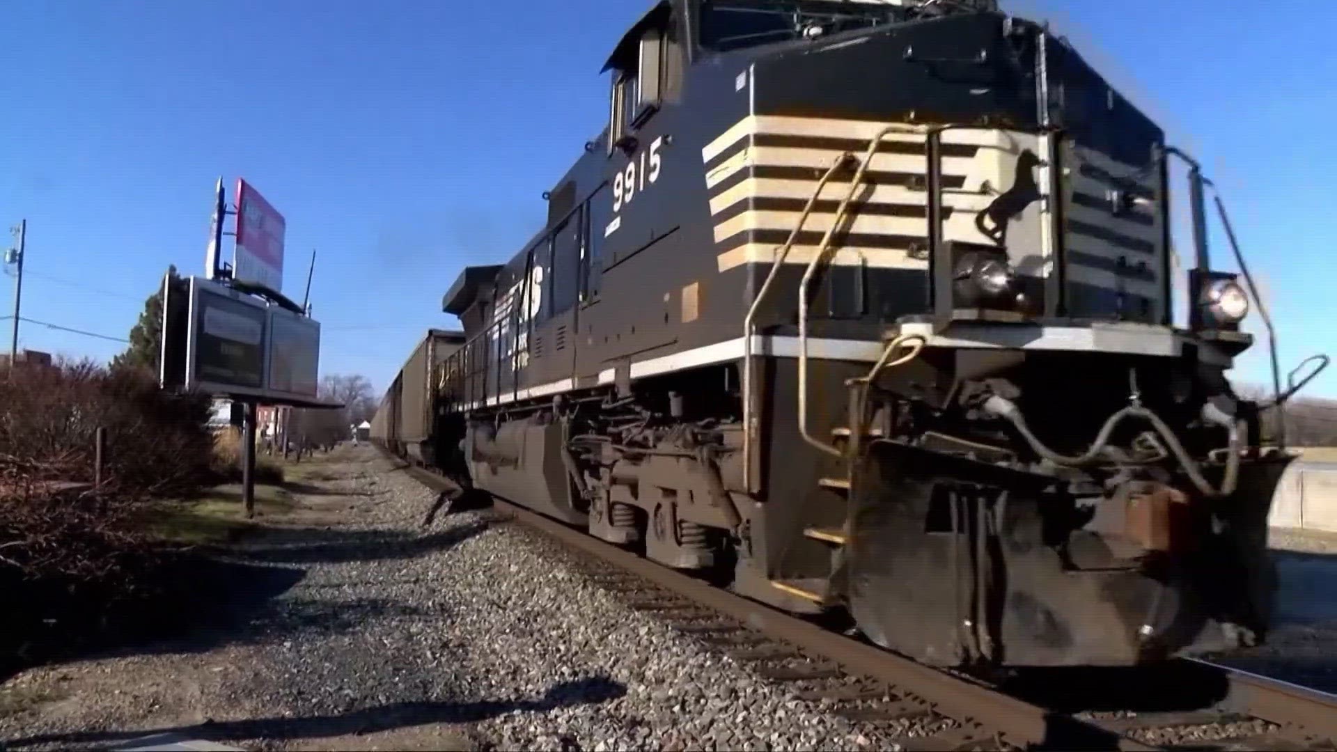 Gov. DeWine launches effort to help eliminate unsafe RR crossings ...