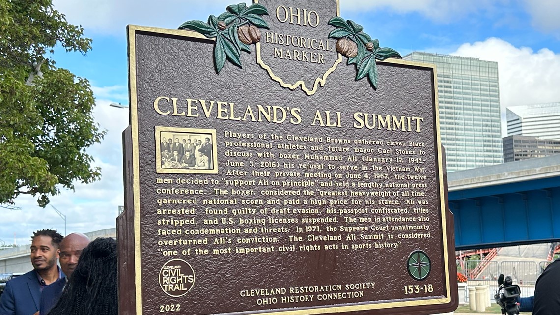 Browns unveil historical marker honoring 'Cleveland Summit' | wtol.com