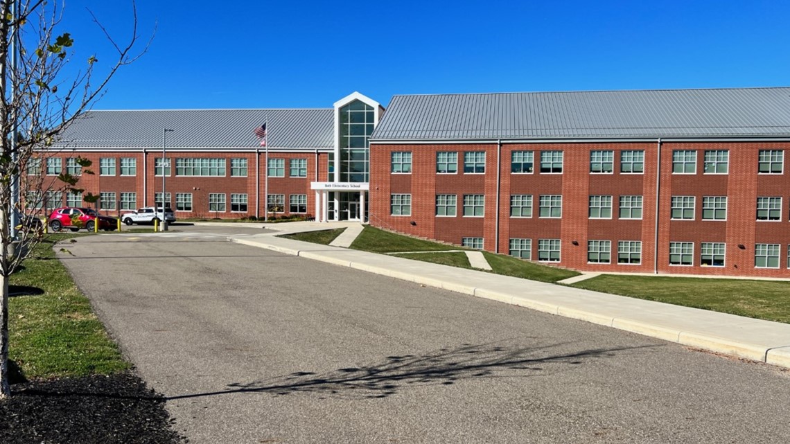 Bomb threat closes Bath Elementary School | wtol.com