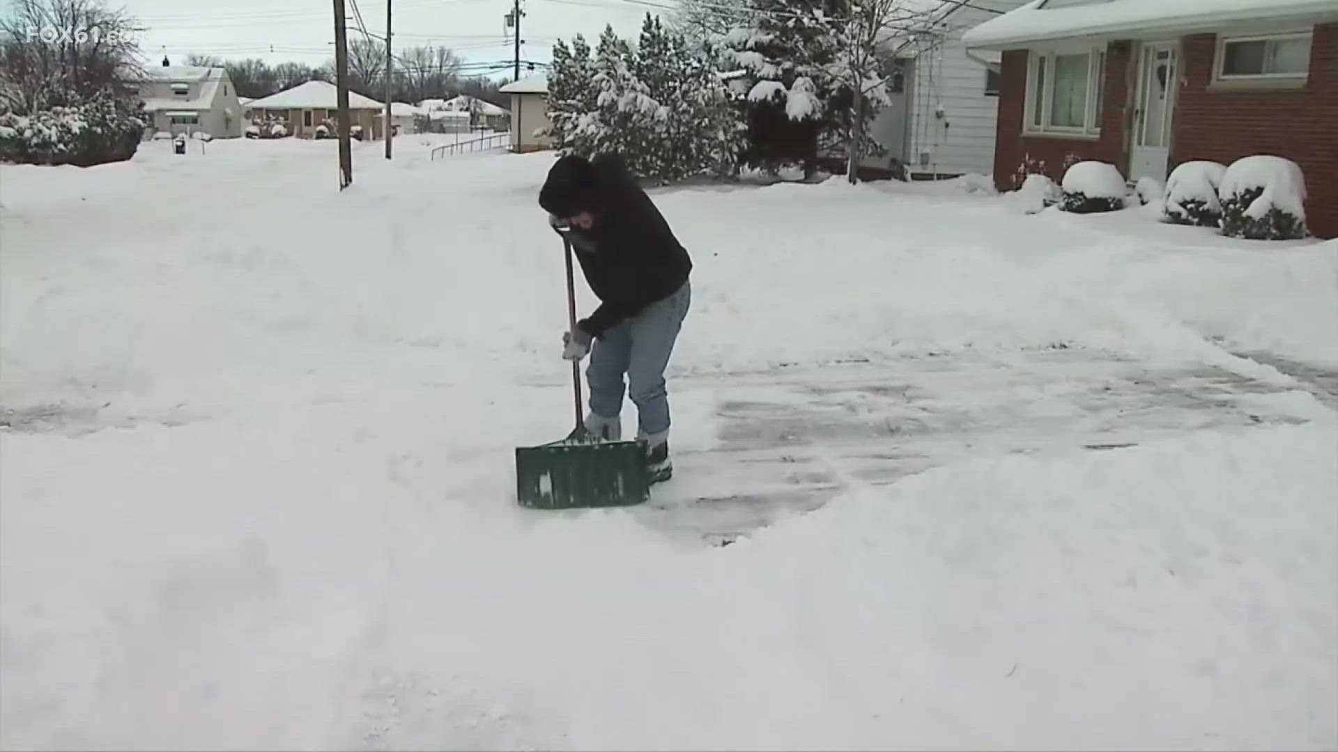 Shoveling snow and snow blower safety: How high is your heart attack ...