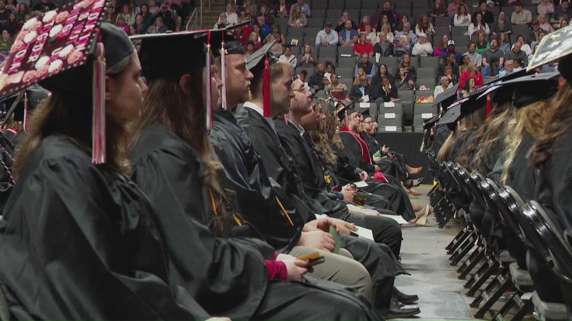 Owens Community College holds spring commencement | wtol.com
