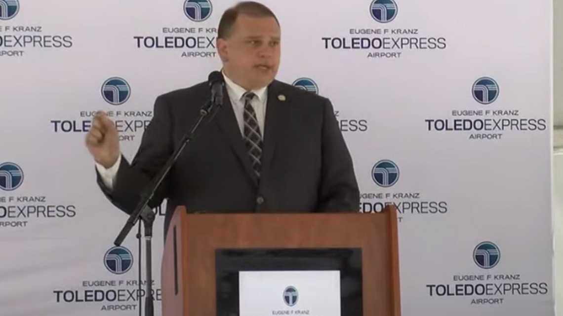Gene Kranz Toledo airport named for NASA flight director | wtol.com