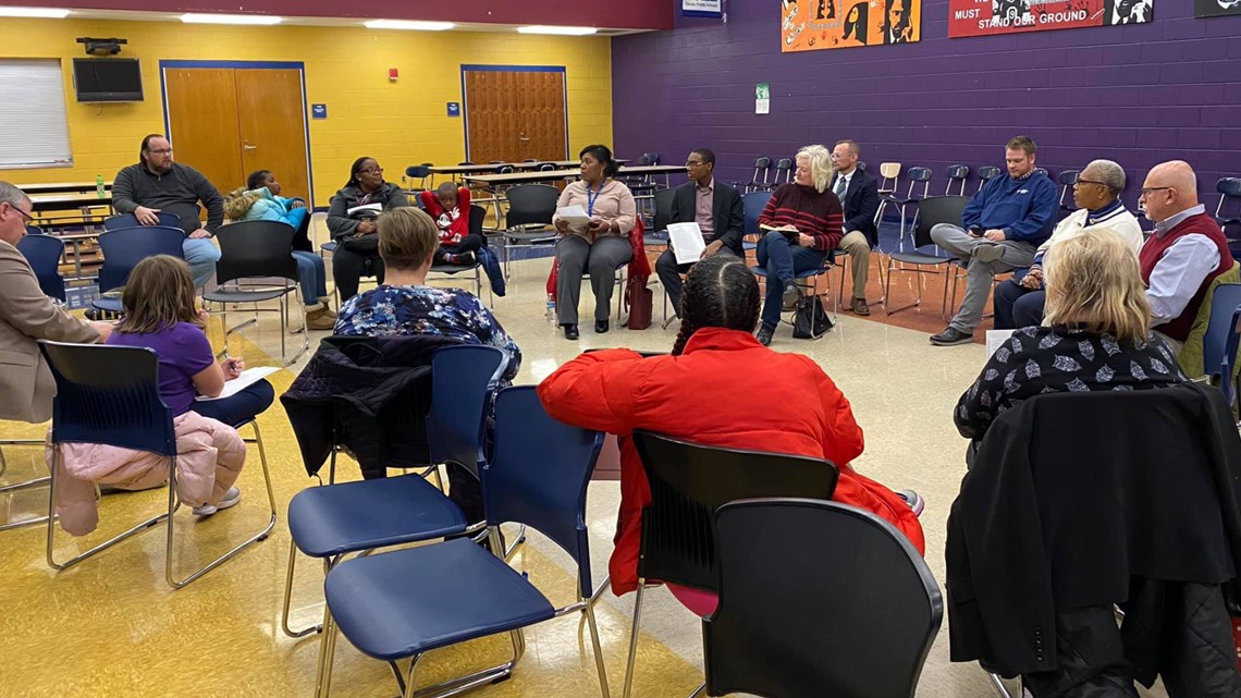 Parents speak out against Ohio's Third Grade Reading Guarantee test ...