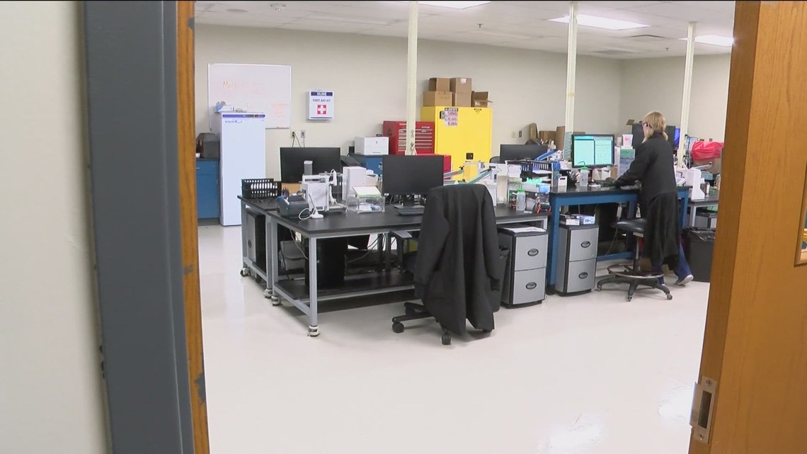 11 Investigates tours OSHP toxicology lab | wtol.com
