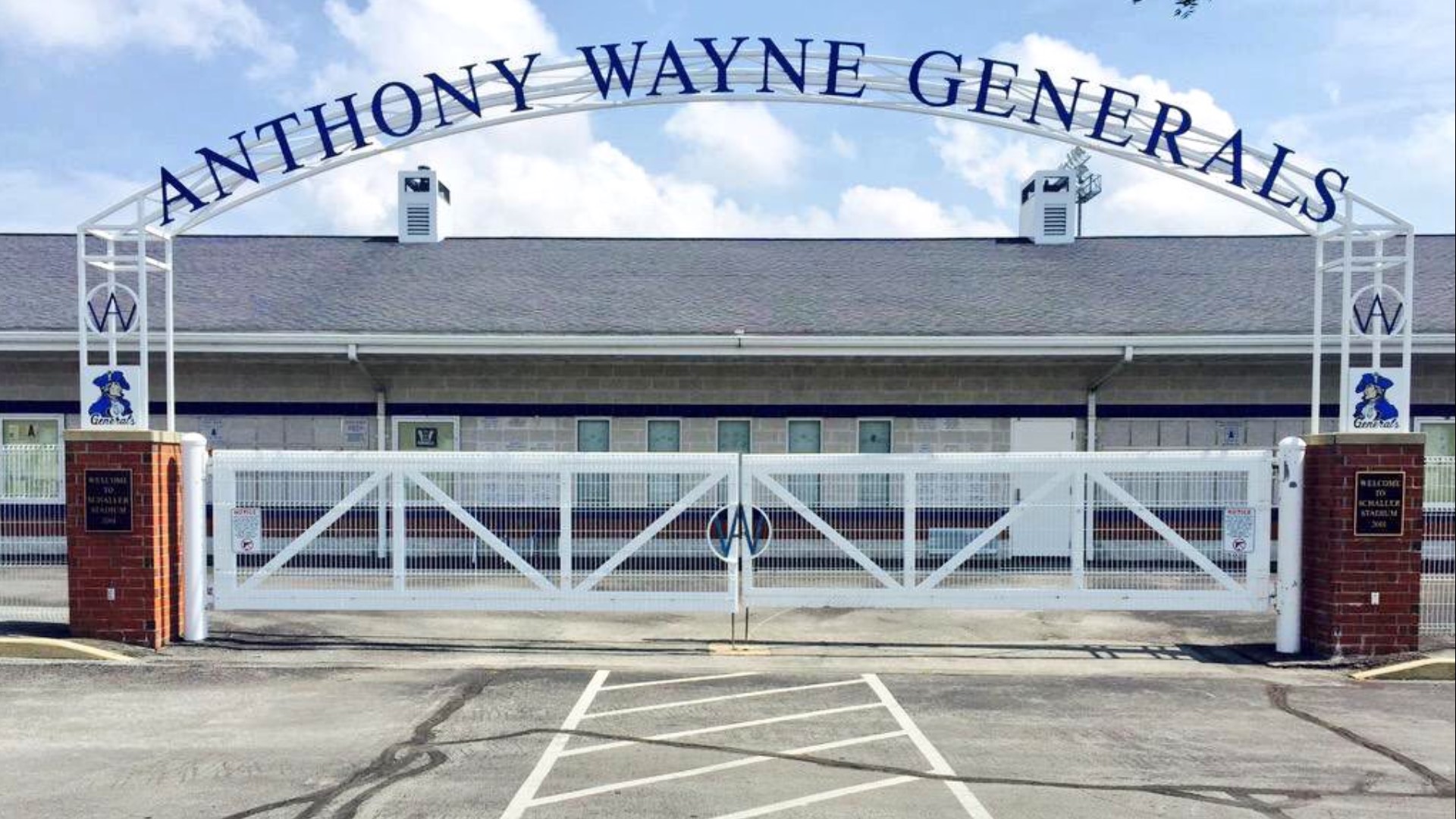 Students face charges after weapons found at Anthony Wayne HS | wtol.com