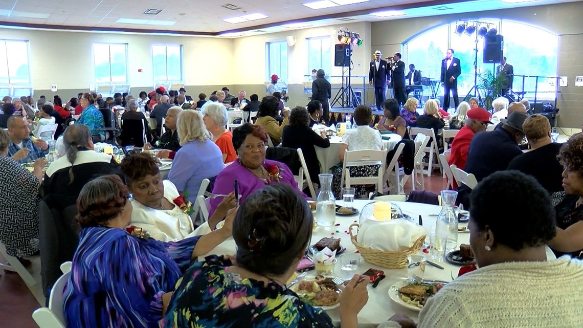 Senior prom for seniors citizens | wtol.com