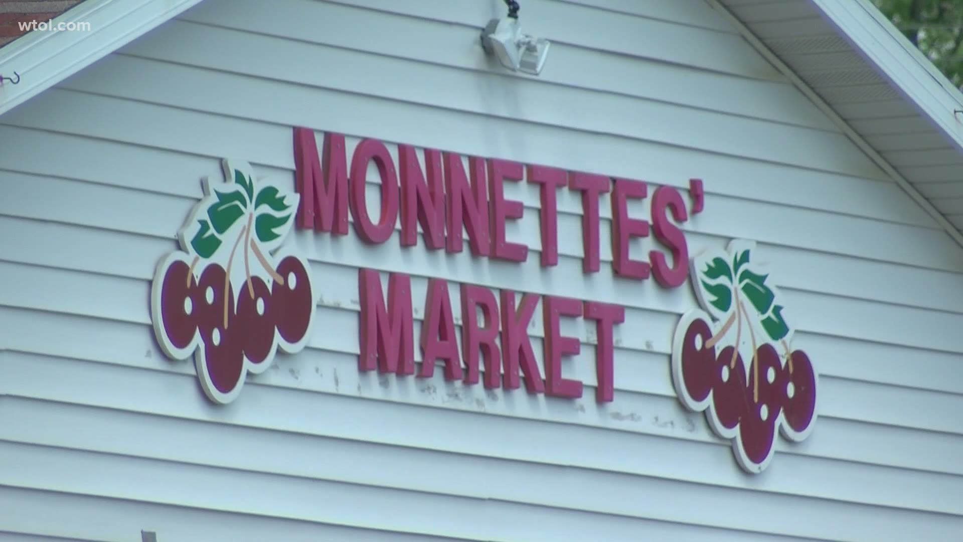 Owner of Monnette's Market on Reynolds Road makes BLM comments | wtol.com