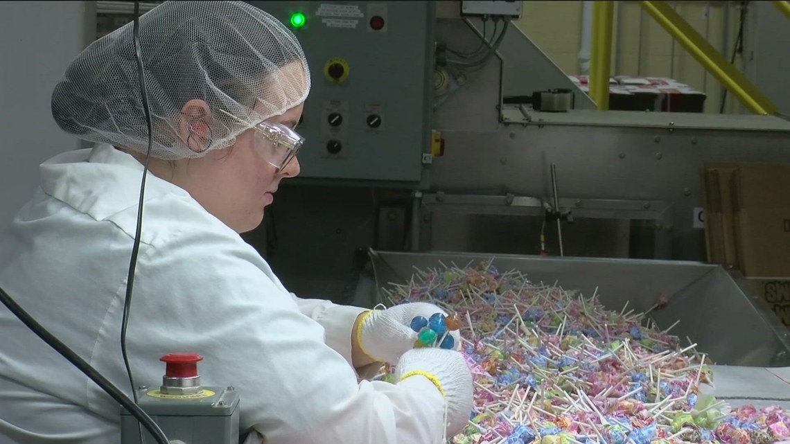Spangler Candy Company celebrates 100th birthday of Dum-Dums | wtol.com