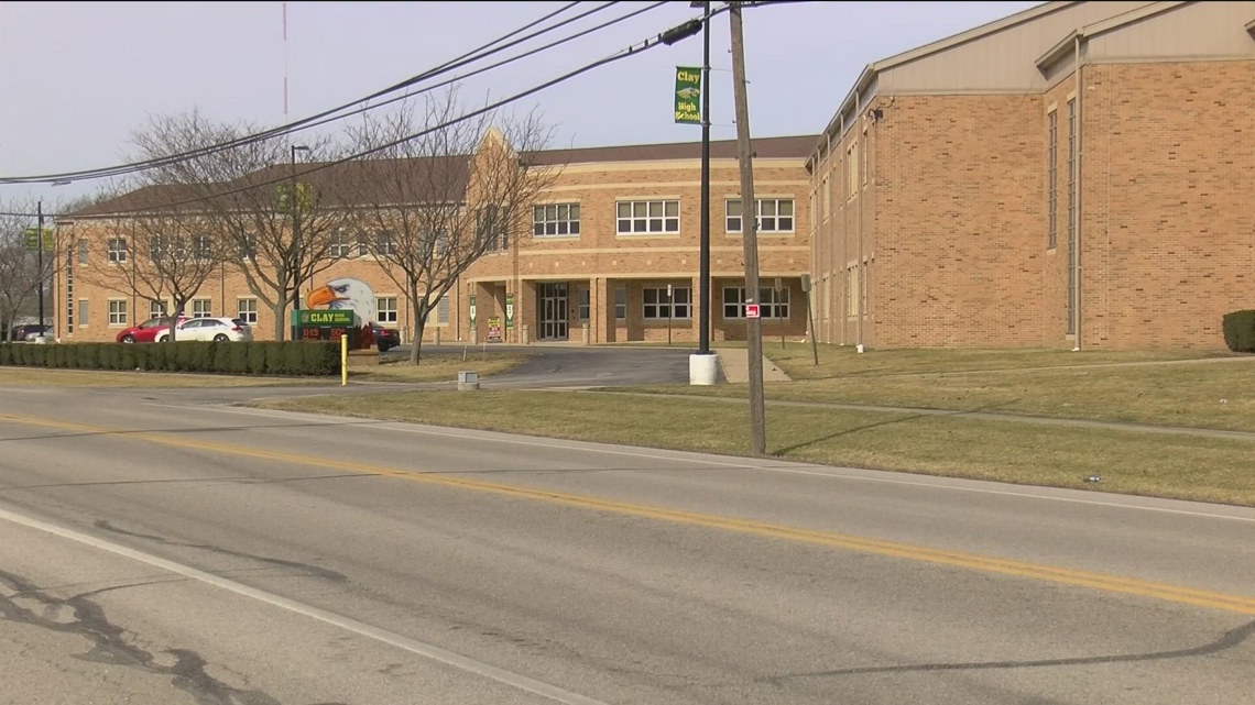 Oregon City Schools teacher pleads not guilty to sexual imposition ...