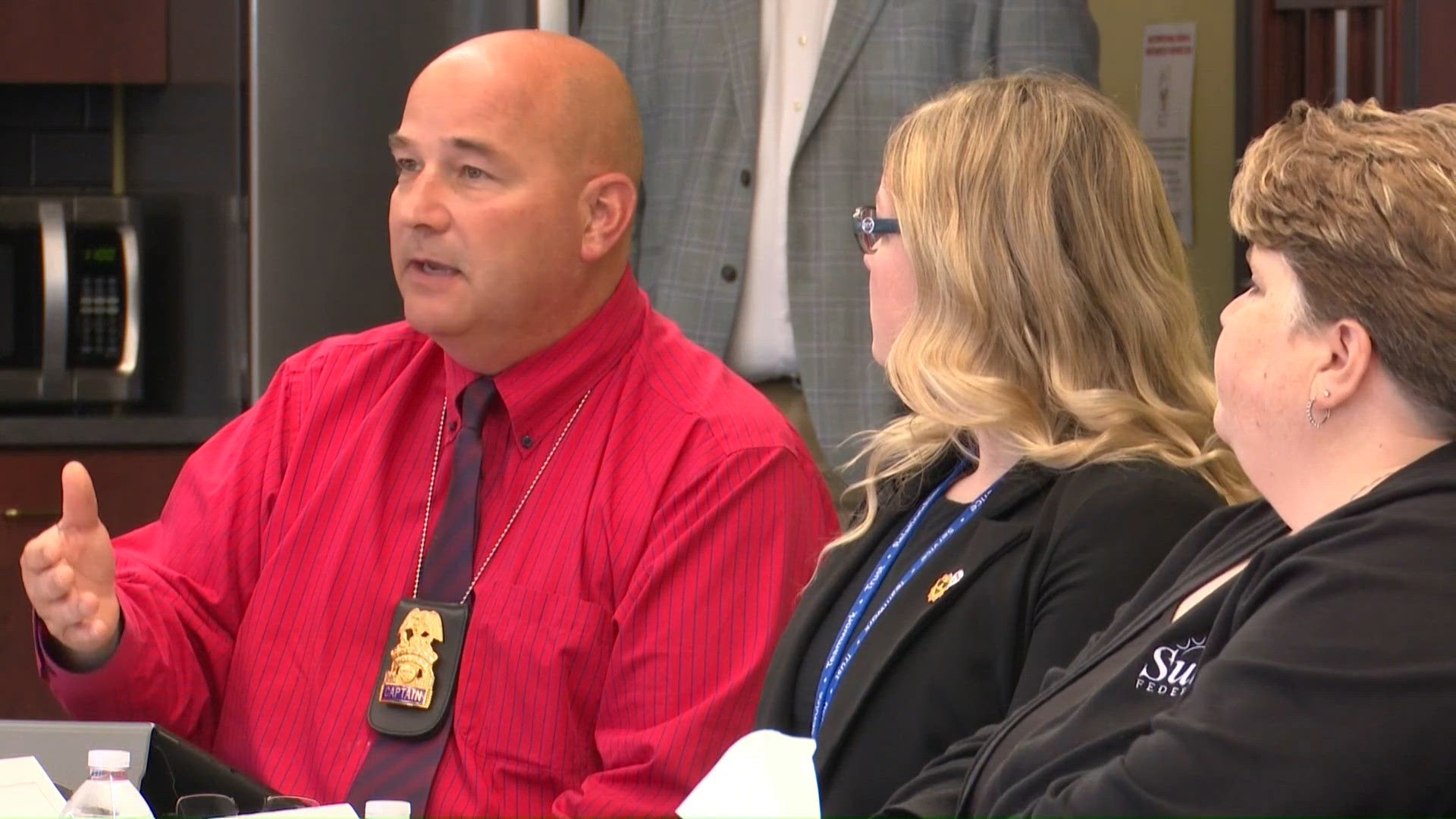Northwest Ohio credit unions, law enforcement hold roundtable ...