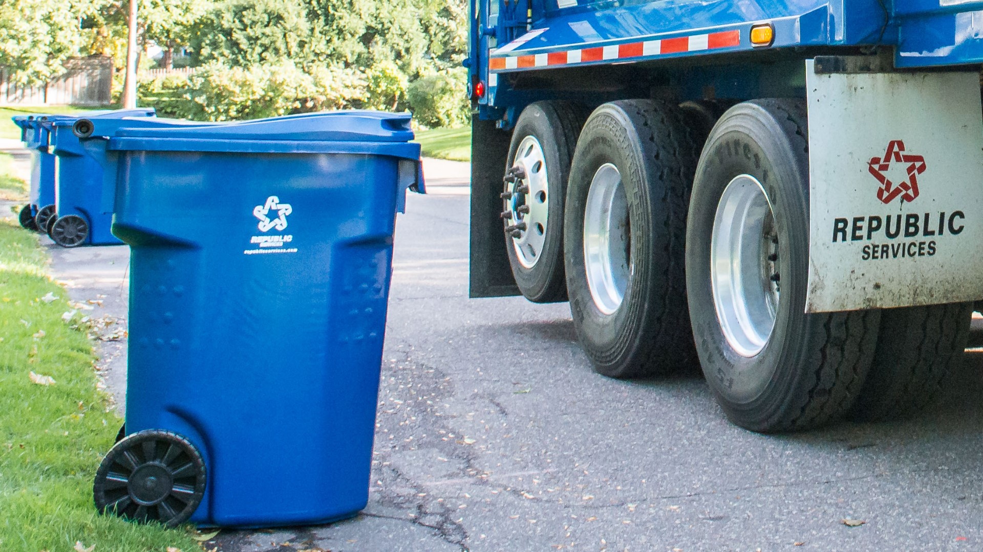 Republic Services delays Beverly trash pickup to Saturday | wtol.com