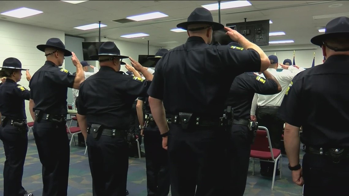 Toledo police recruit 71st police academy class | wtol.com