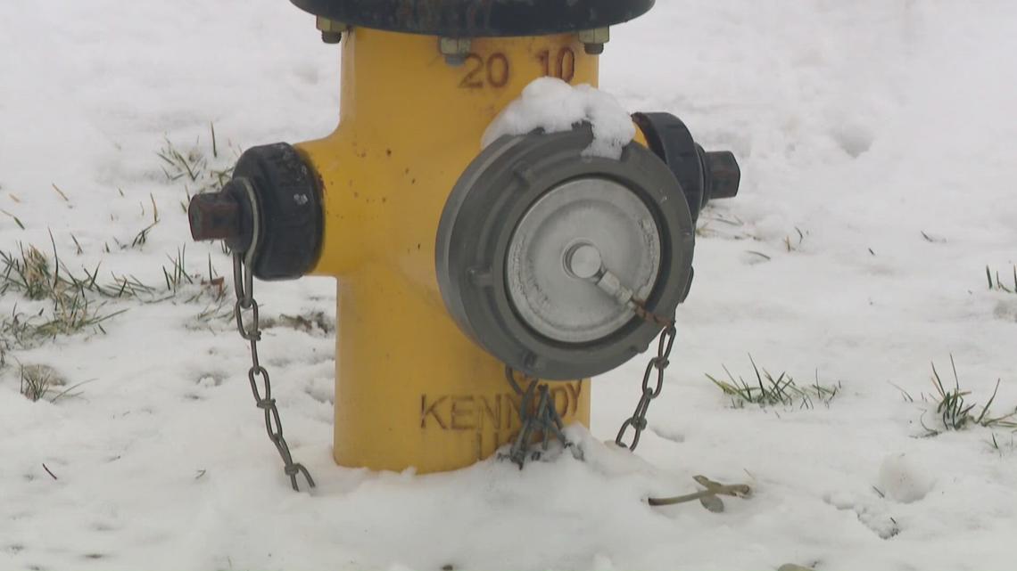 Frozen and snow-covered hydrants pose a challenge for fire crews | wtol.com