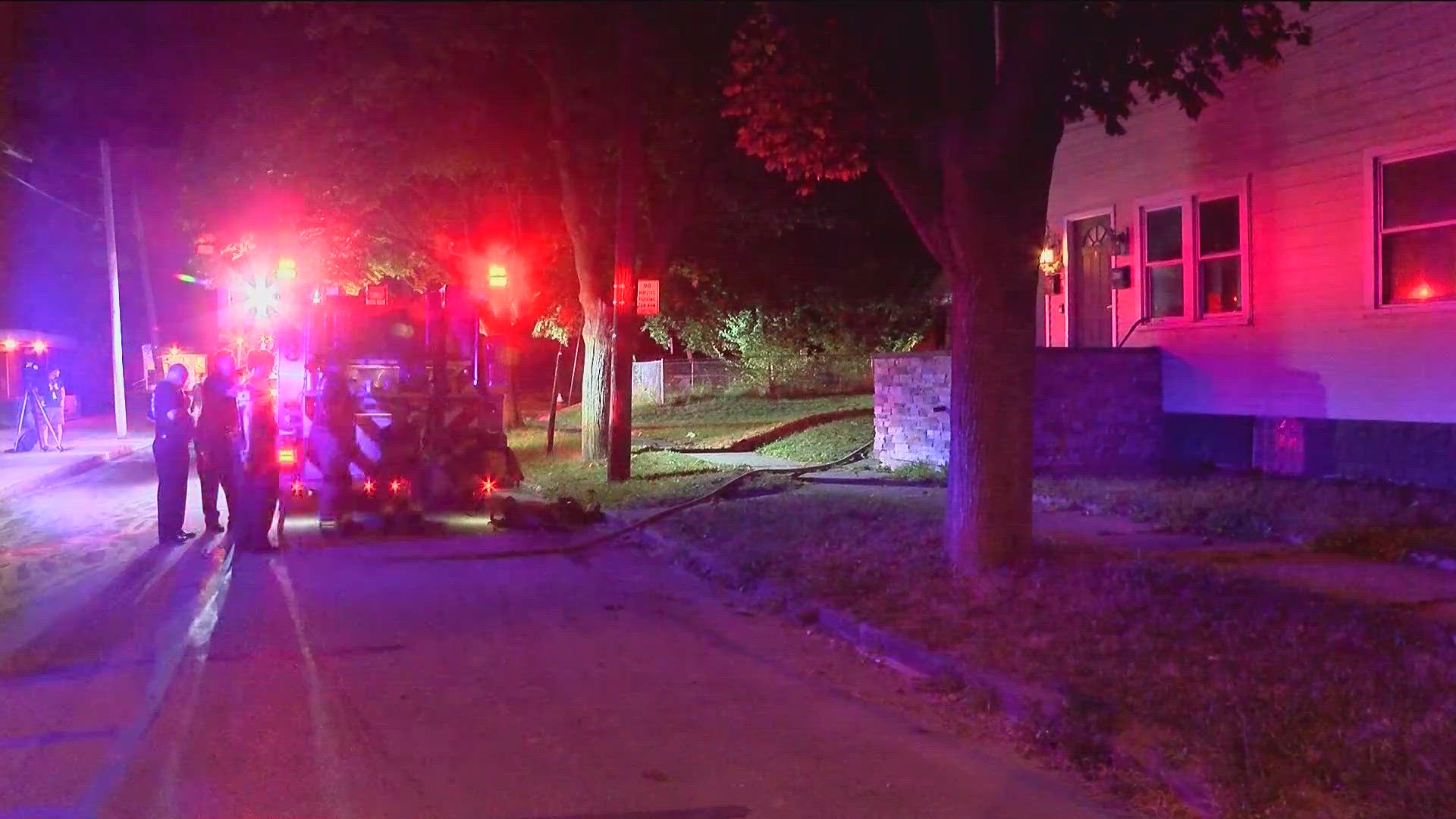 Duplex fire near Waite High School sends woman, child to hospital ...