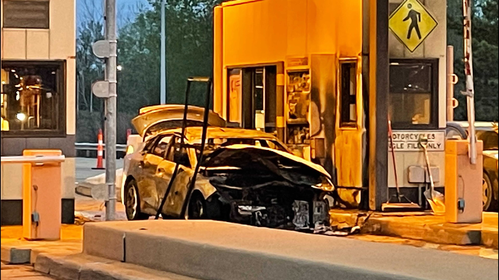 Ohio Turnpike toll booth fire | wtol.com