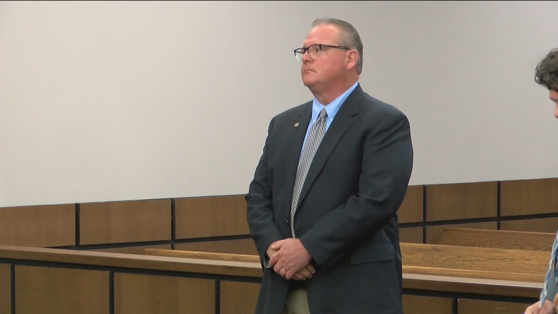 Perrysburg teacher enters plea deal; charge may be dismissed in August ...