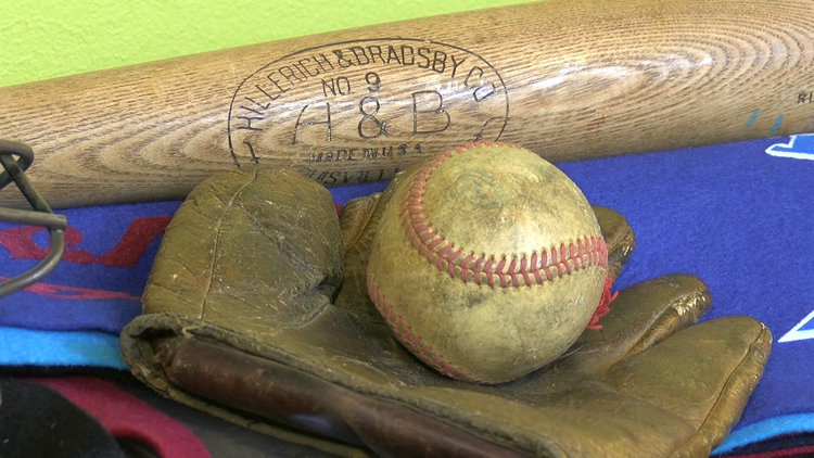 tom runnels baseball art gallery in sylvania | wtol.com