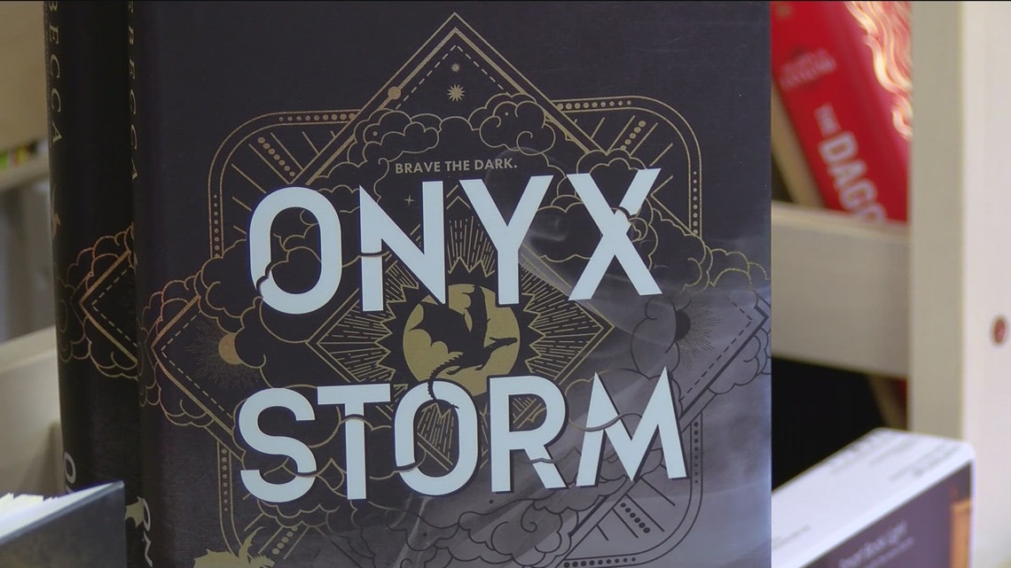 'Onyx Storm' hype | Latest installment in popular book series sells out ...