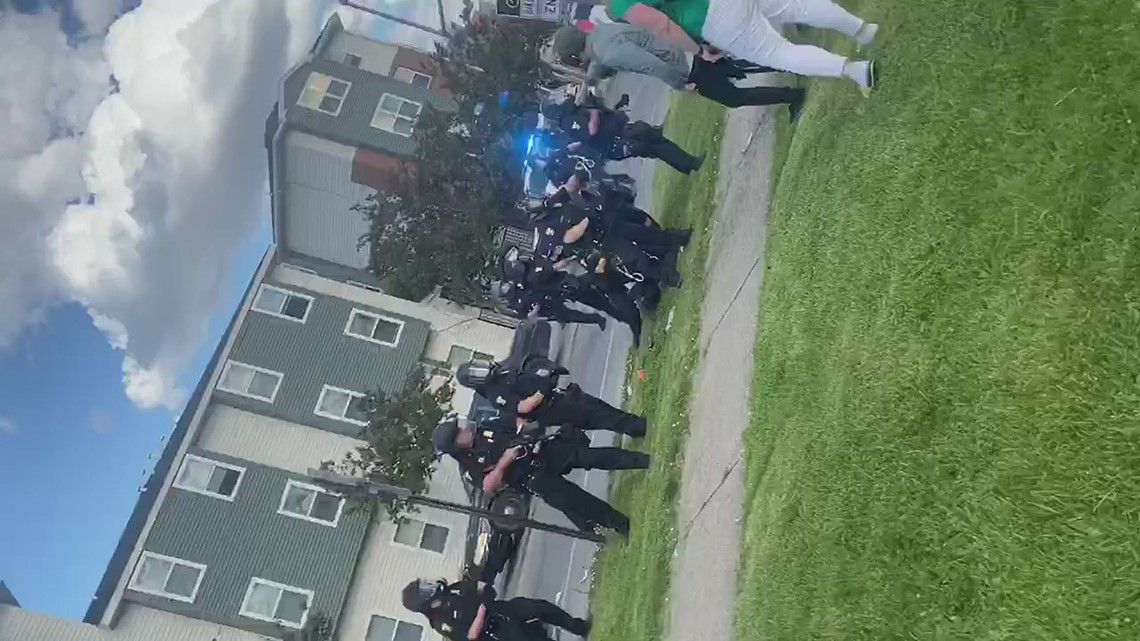 Toledo police in protest investigation have disciplinary history | wtol.com