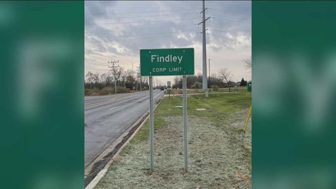 Drivers do double take driving past ‘FINDLEY CORP. LIMIT' sign on north ...
