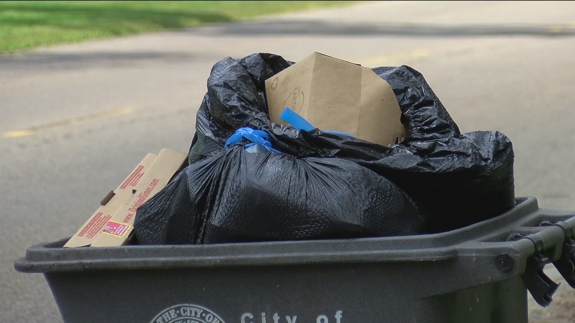 Toledo launches public survey ahead of possible trash service change ...