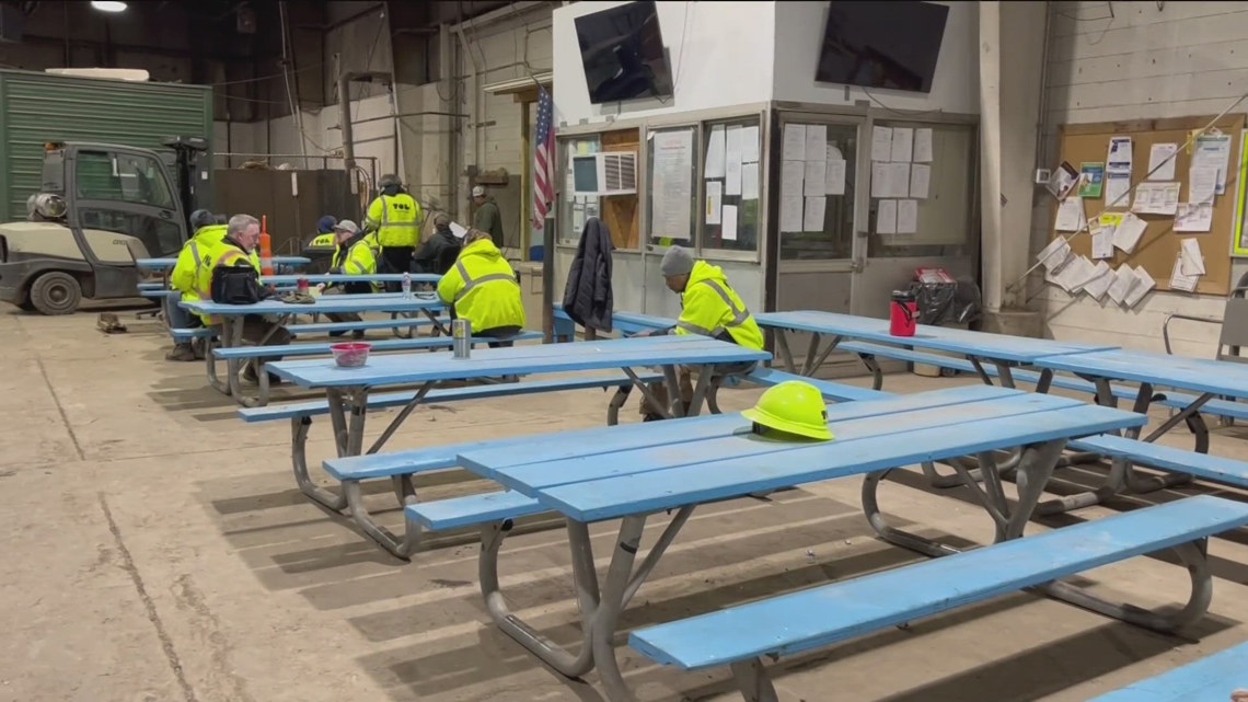 Toledo council approves new contract with city workers' union | wtol.com