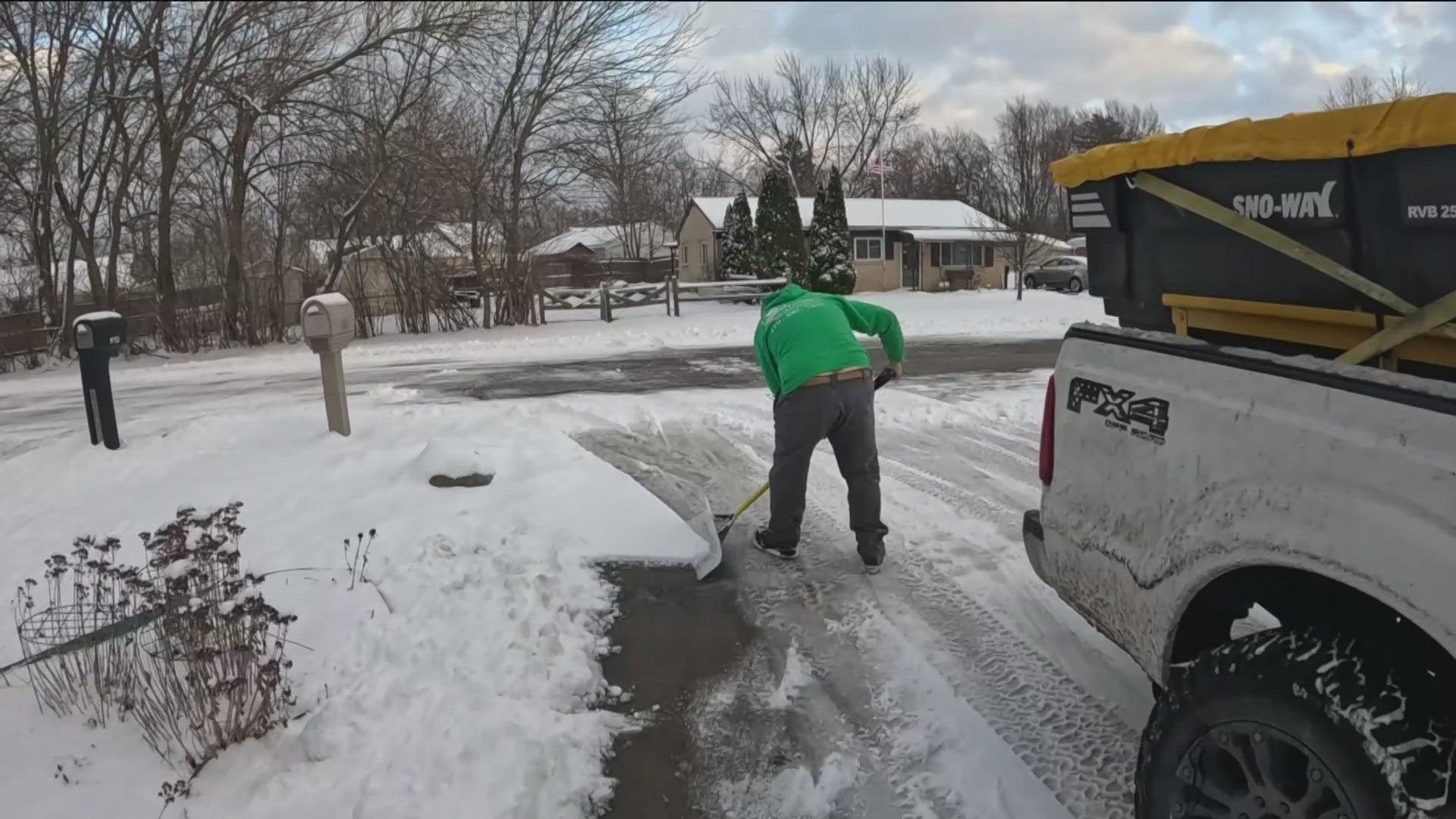 Helping neighbors, building community | Snow Angels assist snowed in ...