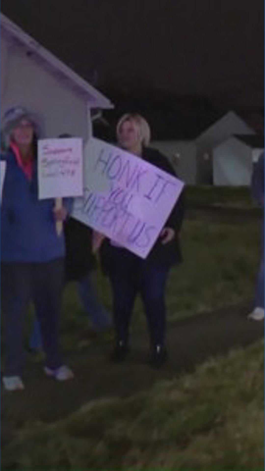 Springfield Schools' support staff on strike | wtol.com
