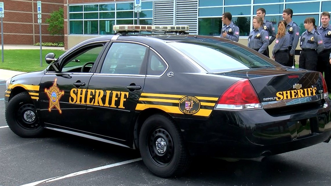 Penta career students get patrol car from Wood County Sheriff's Office ...