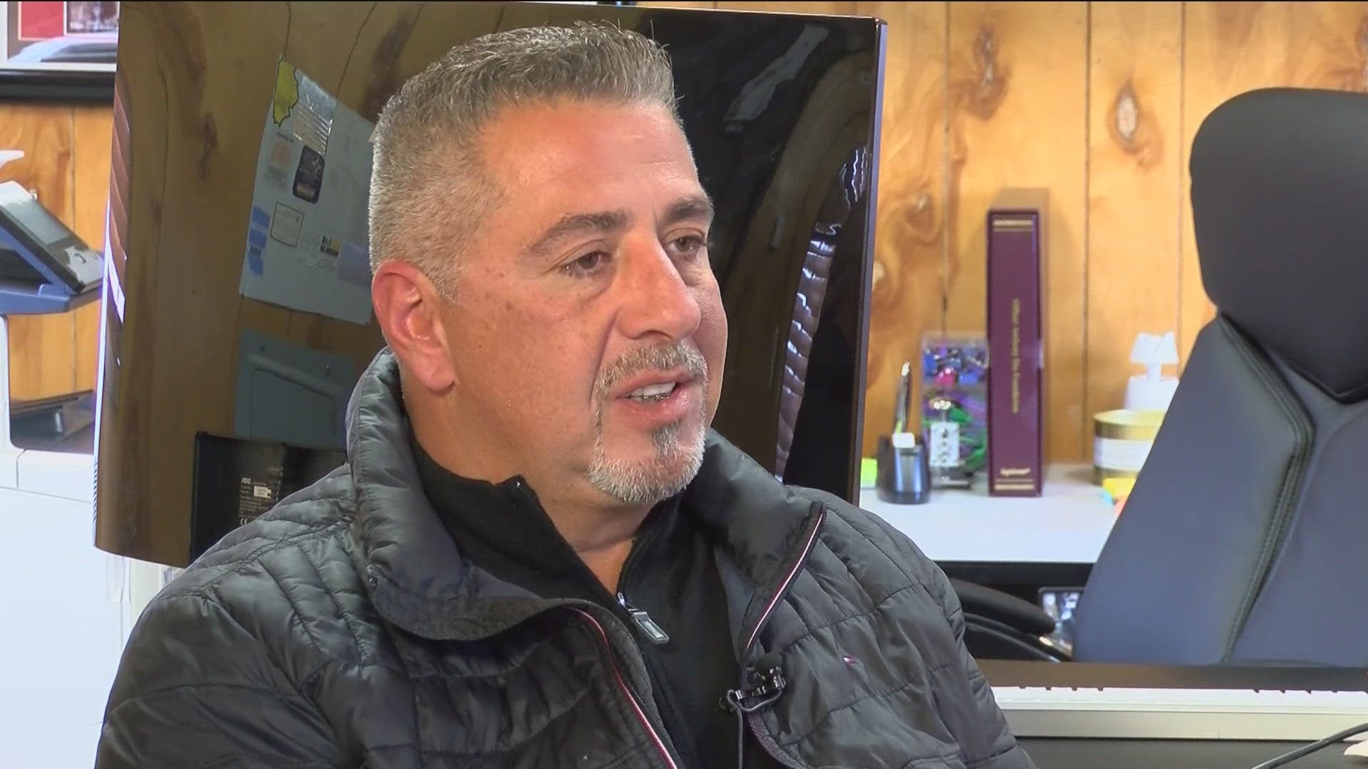 Tony Dia, father of fallen officer, faces guilty plea in theft, fraud ...