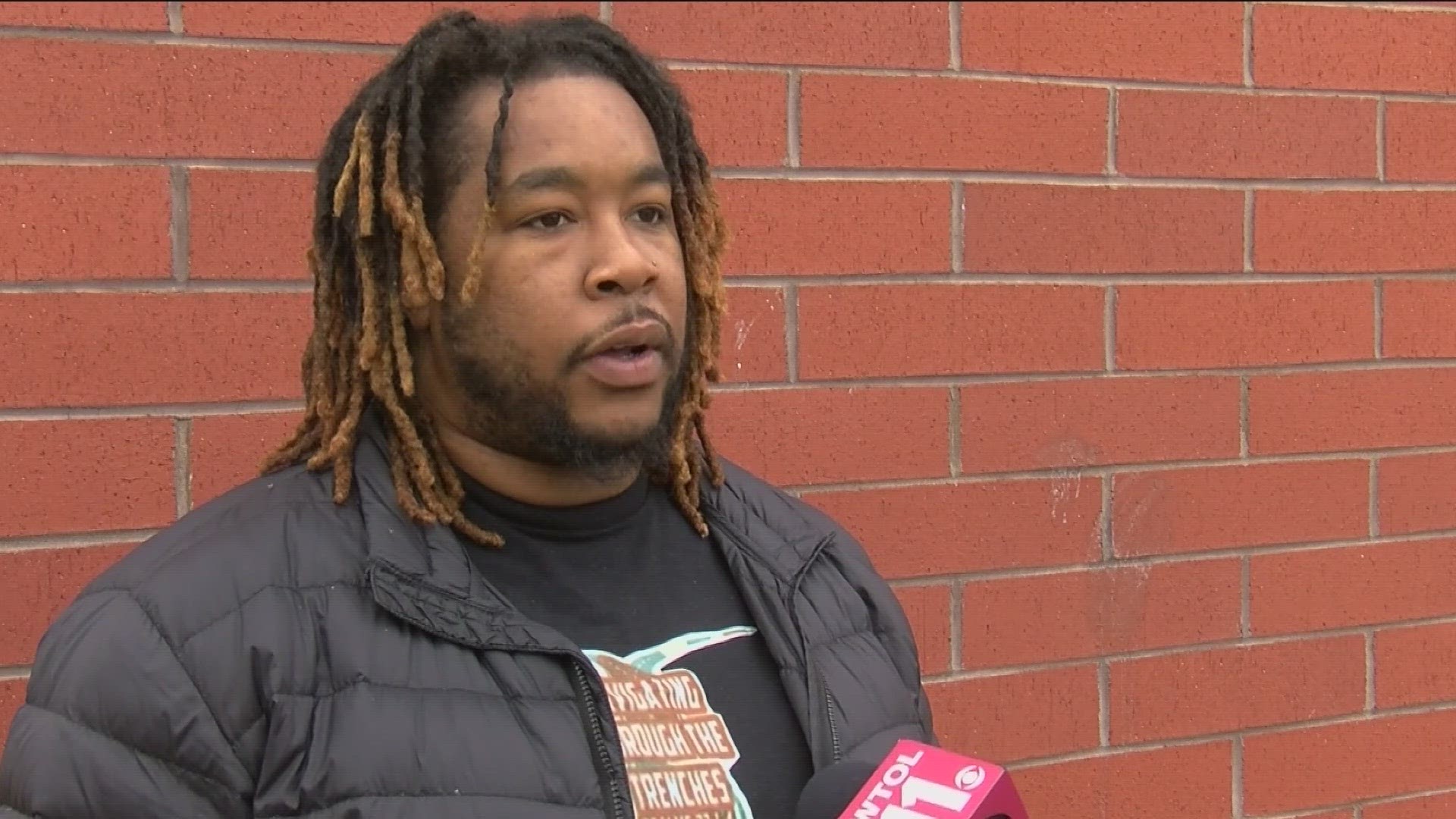 Why would teens carry guns at the mall? Gangs take the place of parents ...