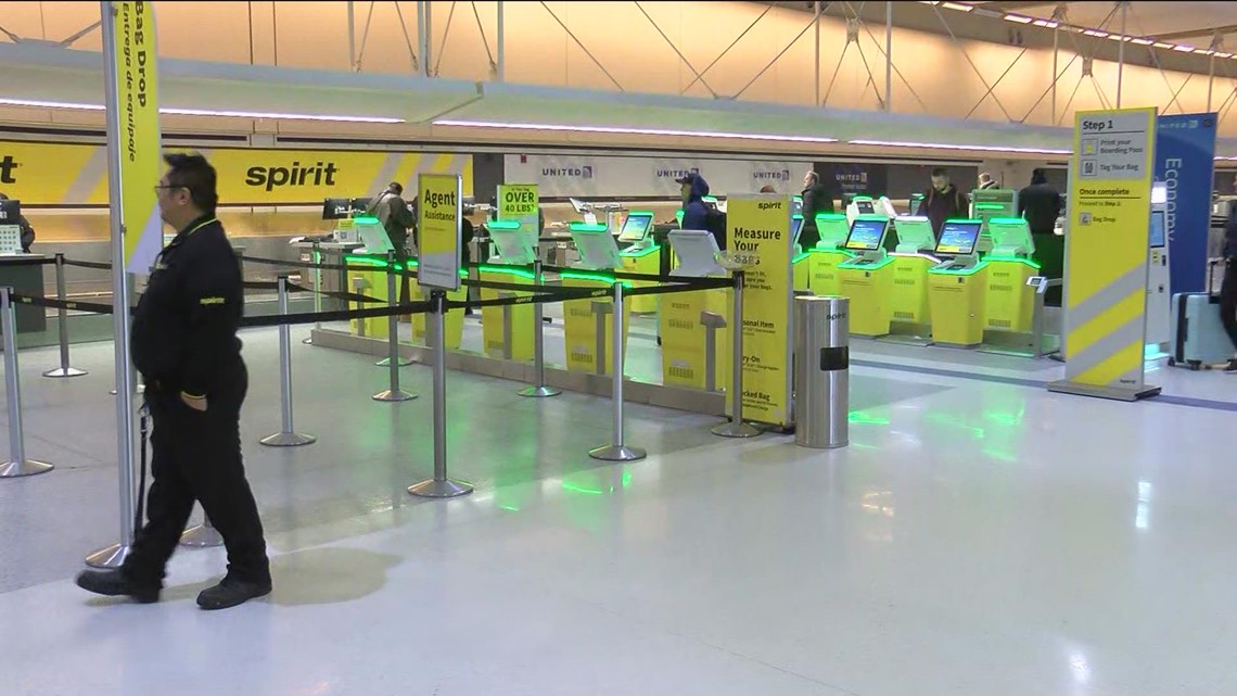 How To Handle A Flight Delay Or Cancellation Wtol 11 Wtol