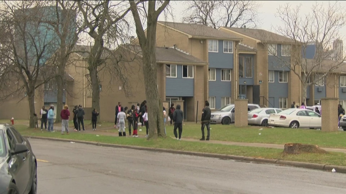 Toledo police investigating fatal shooting on North Ontario Street ...