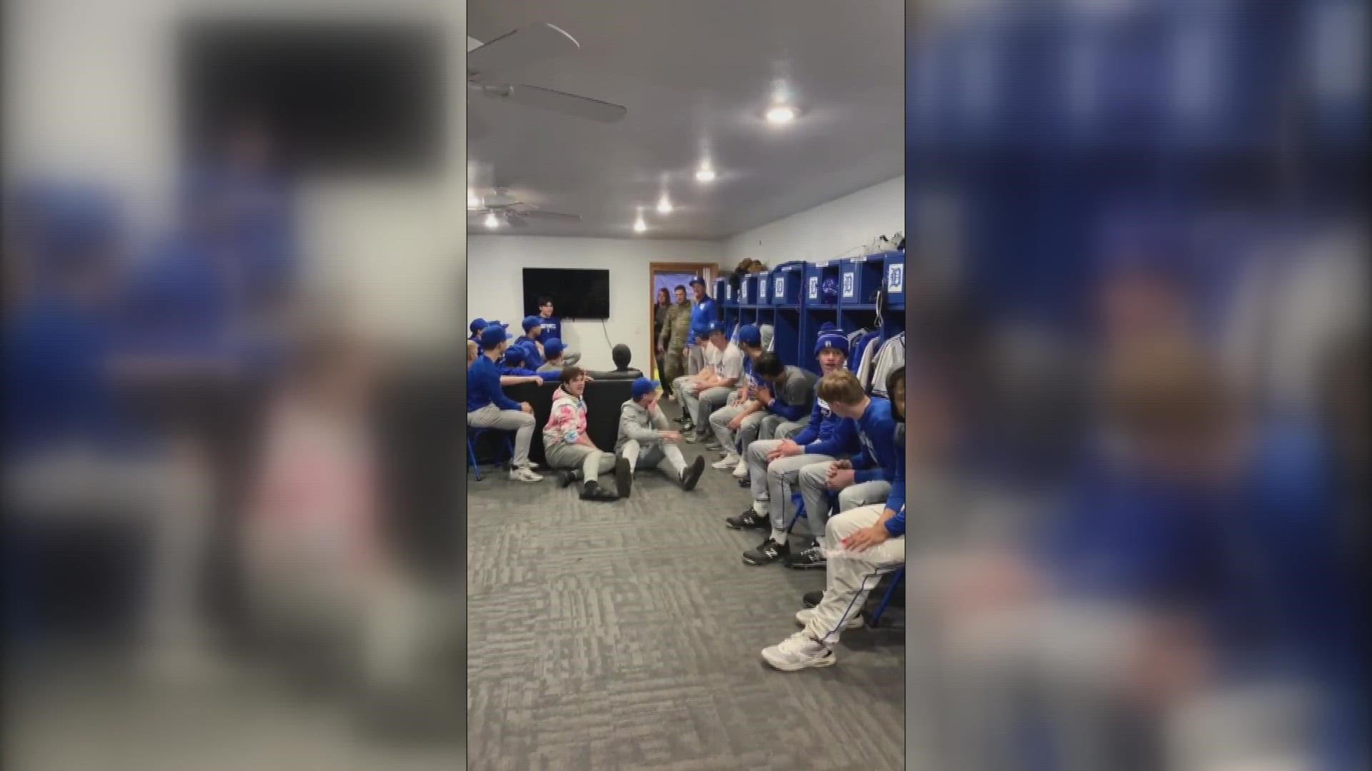 Homecoming: Sergeant surprises kids at Defiance Elementary | wtol.com