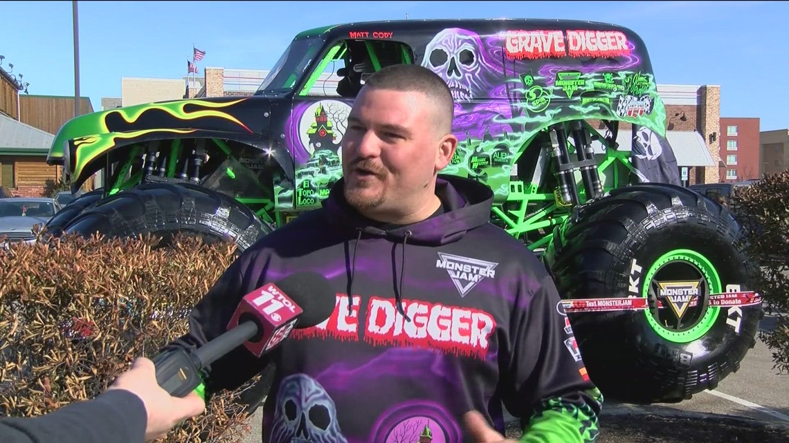 Legendary monster truck does west Toledo meet-and-greet | wtol.com