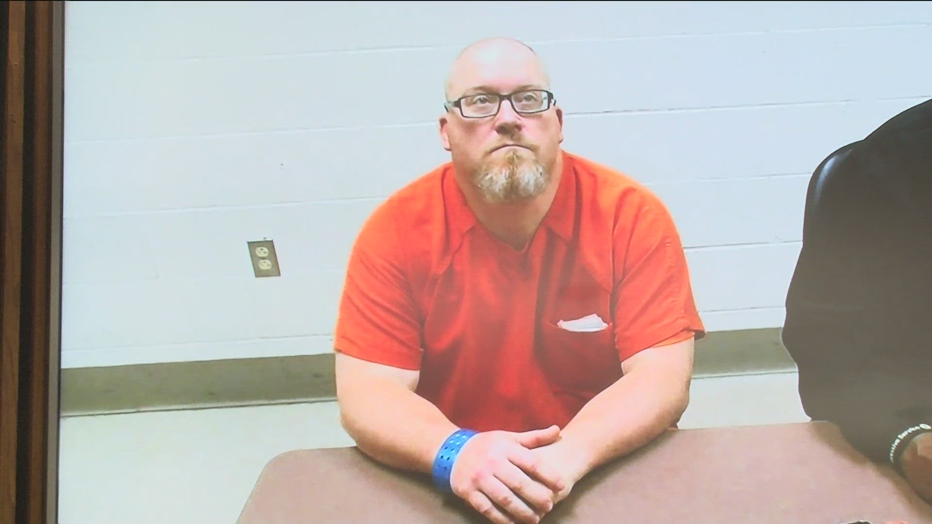 Toledo man faces hearing in cold case murder | wtol.com