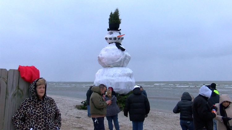 Burning snowman festival in need of Christmas trees to burn | wtol.com