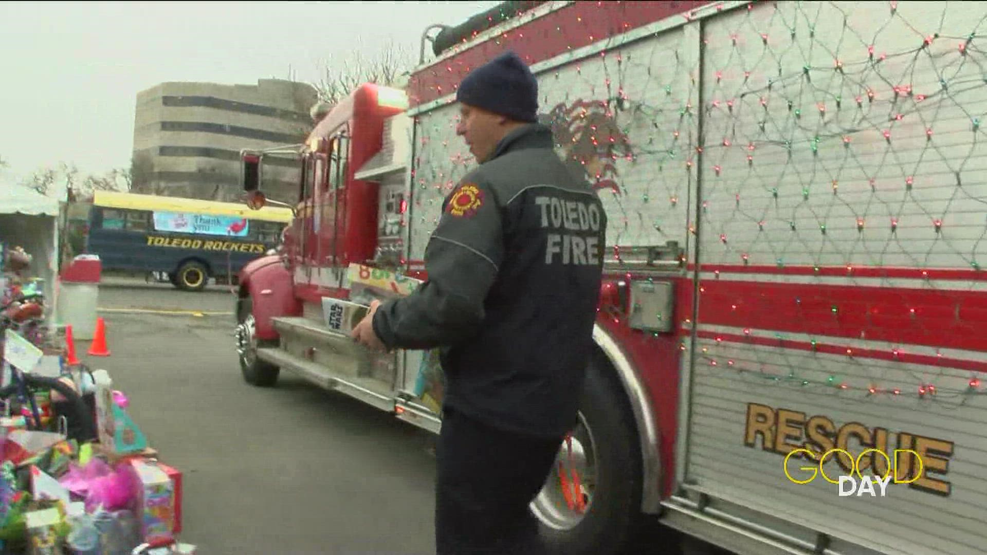 A festive fire truck for a good cause | Gift of Joy | wtol.com